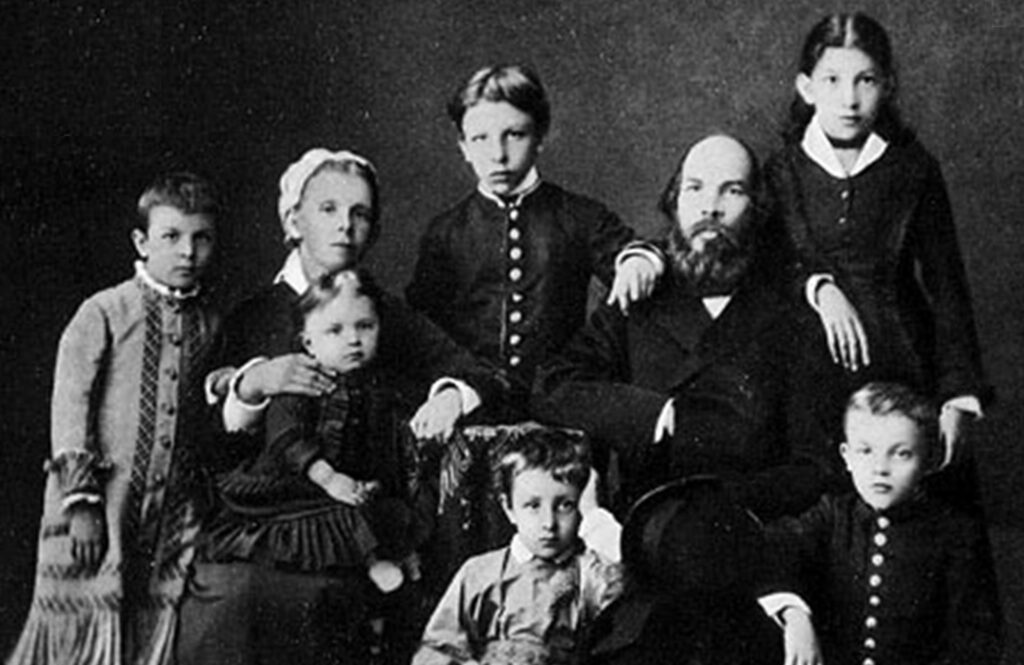 ලෙනින් 150 වන ජන්ම සමරුව - "උප්පත්තිය" - Haraya